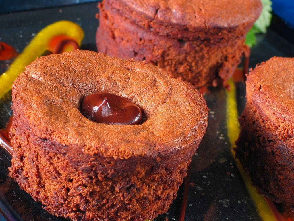 Molten Chocolate Cake - Gusto TV