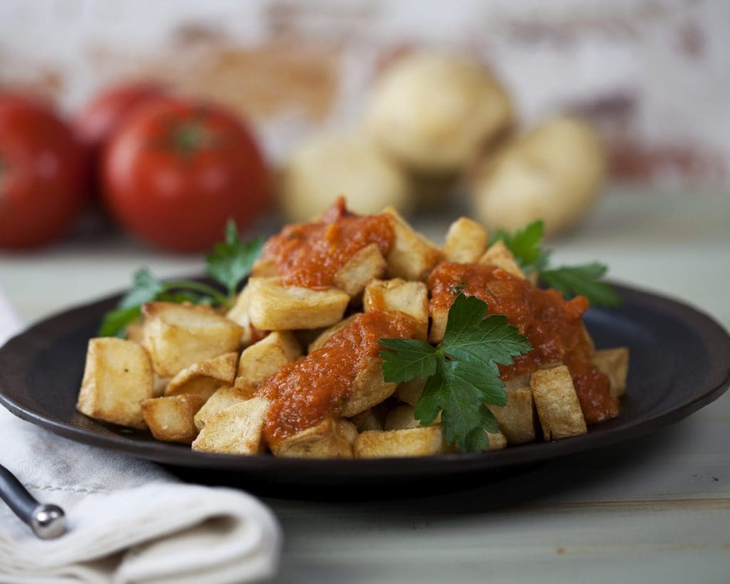 Crispy Potatoes and Tomato Sauce - Gusto TV