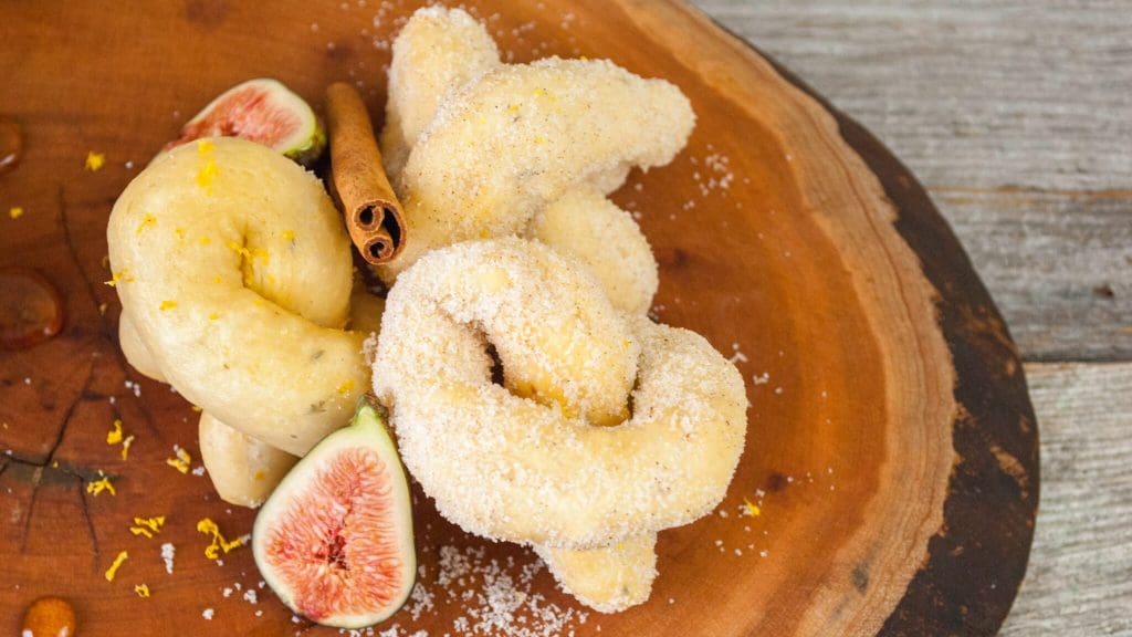 Fried Dough Ribbons - Gusto TV