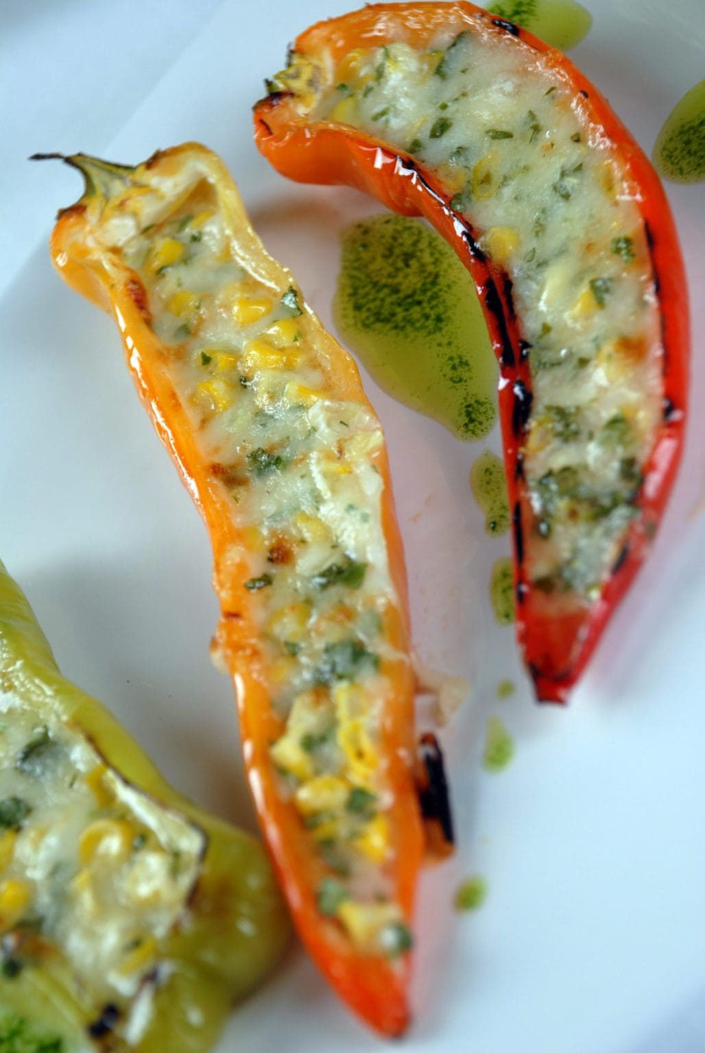 Grilled Cubanelle Peppers Stuffed with Cheese - Gusto TV