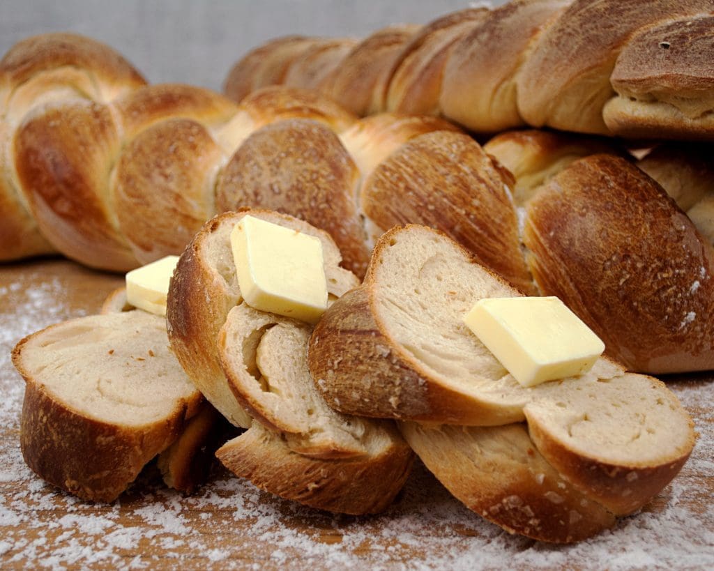 Challah Bread - Gusto TV