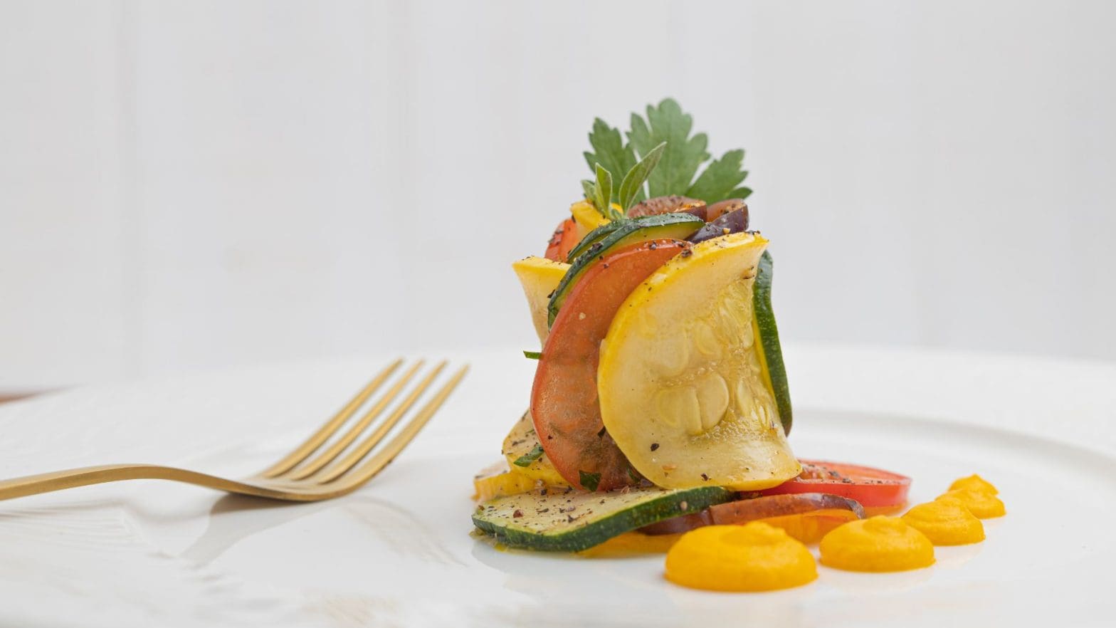 Summer Vegetable Provençale Salad - Gusto TV