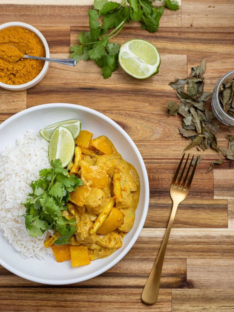 Yellow Potato and Pepper Curry - Gusto TV