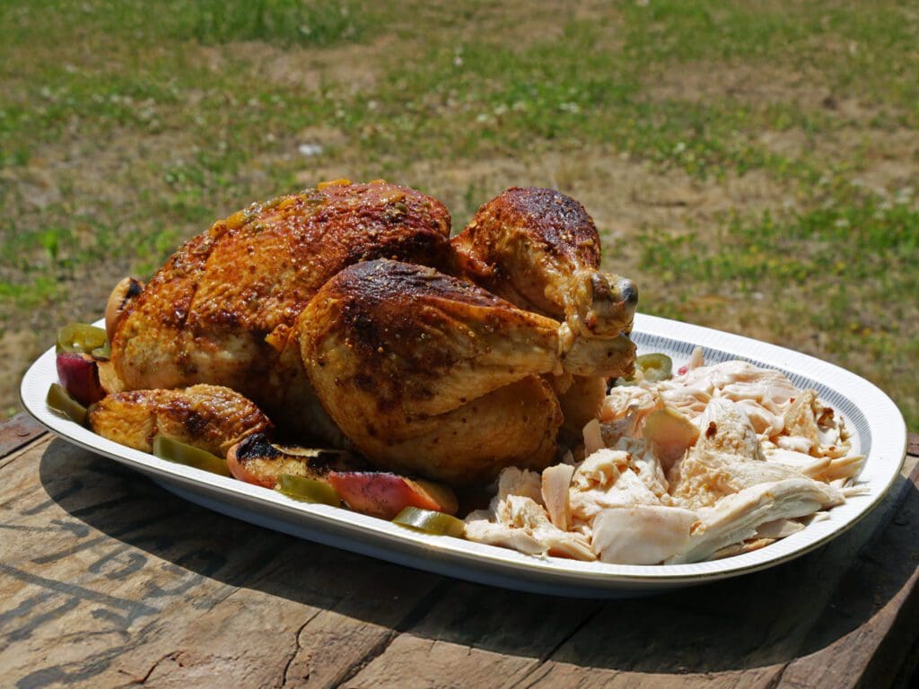 Hickory Smoked Chicken With Peach Glaze - Gusto TV